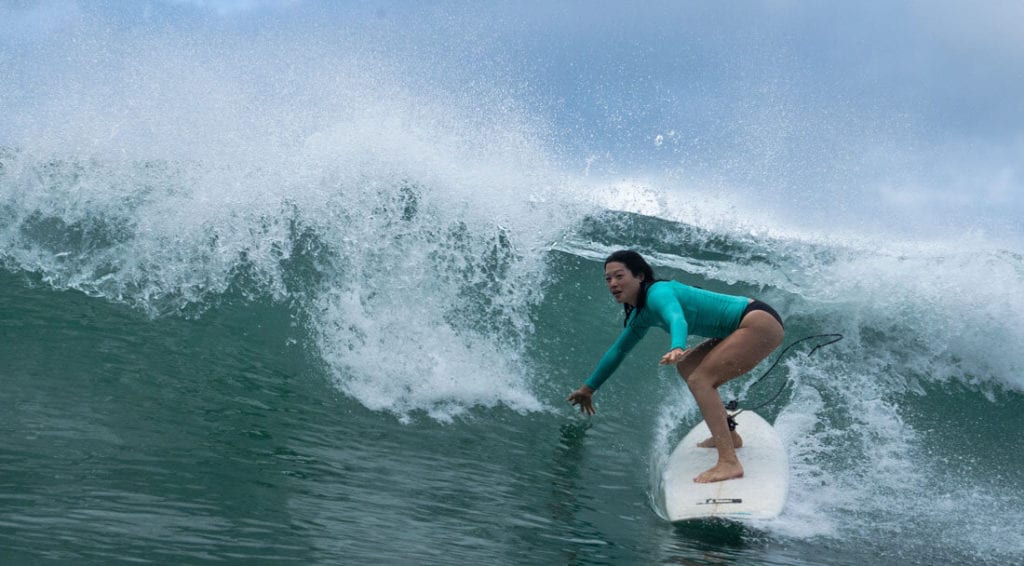 Overcoming fear of the ocean: A guide for beginner surfers